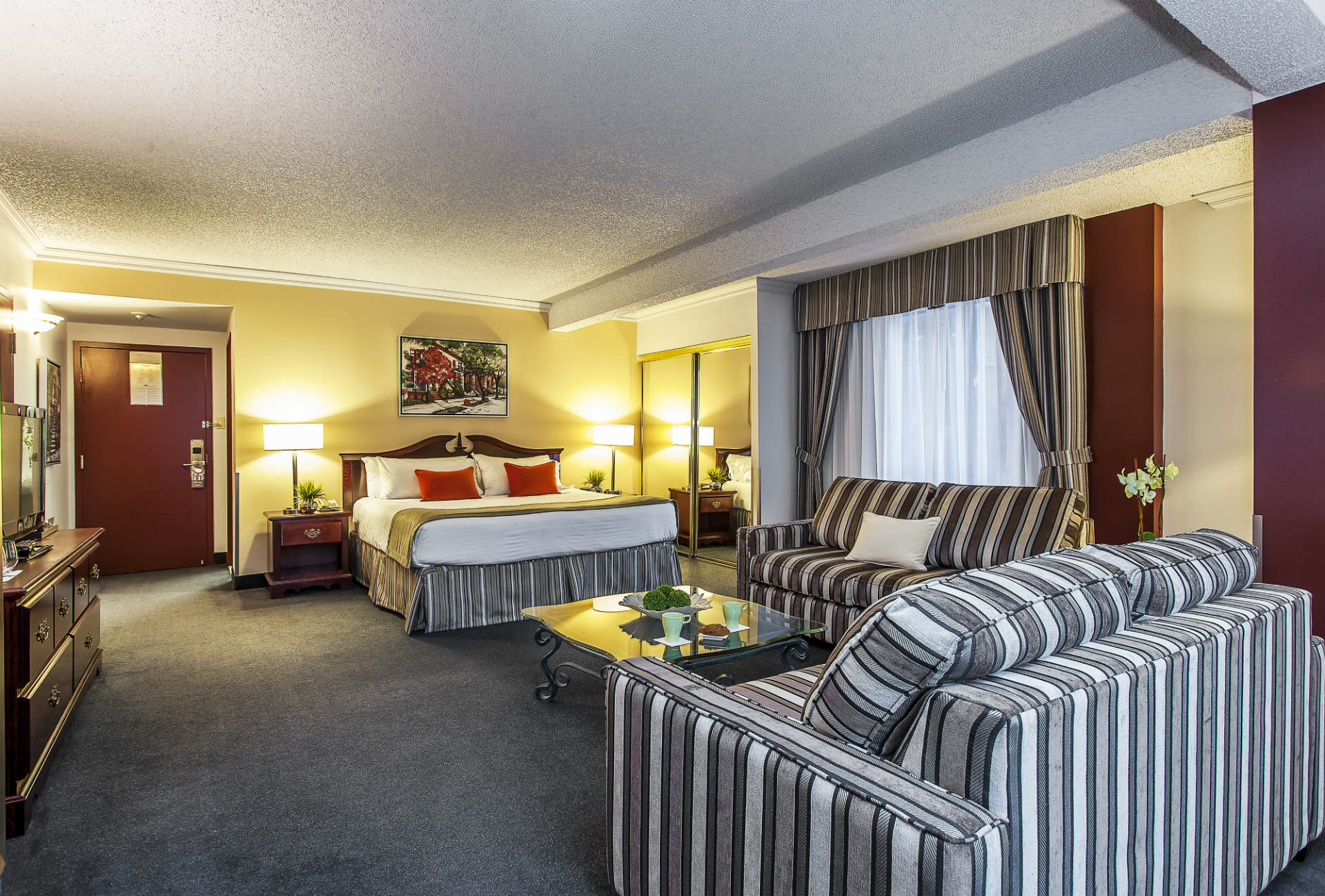 Downtown Montreal Hotel Photos | Le Nouvel Hotel and Spa Photo Gallery